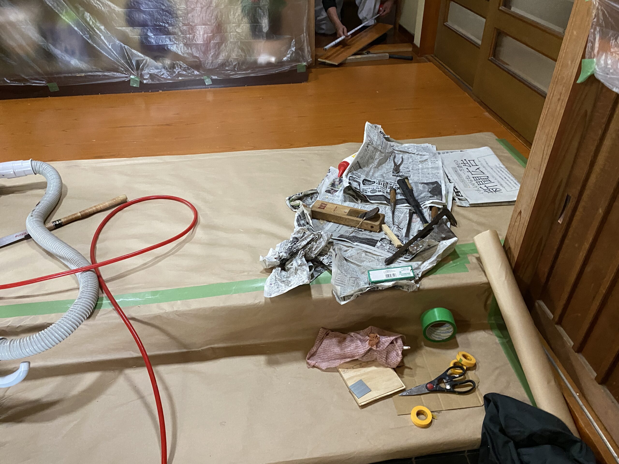 磐田市豊岡N様フローリング工事 - 住宅外装サービス部 アフターメンテナンス 戸塚秀次 スタッフブログ - コトブキ外装サービス